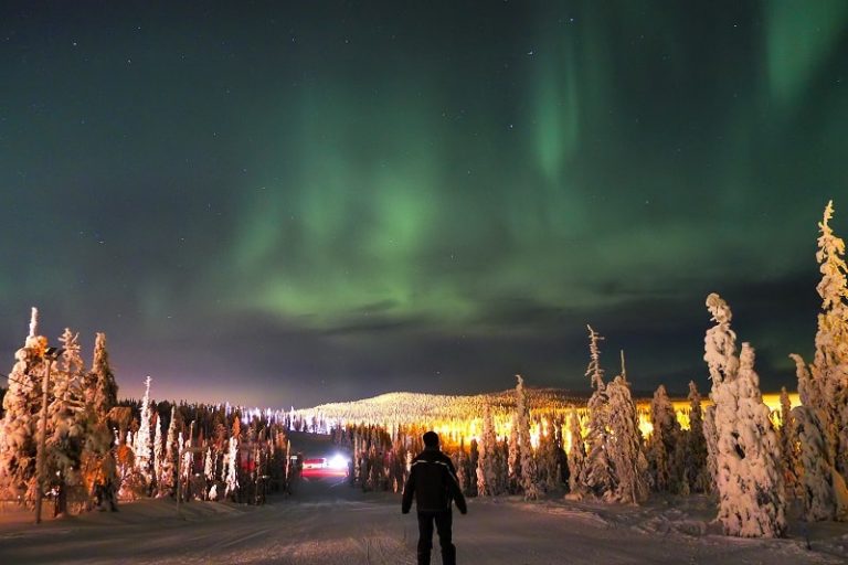 15 Fakta Tentang Aurora yang Wajib Kamu Tahu Sebelum Pergi Liburan!