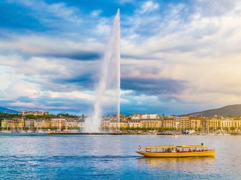 21 Tempat Wisata di Swiss Terpopuler dan Indah untuk Liburan 2022